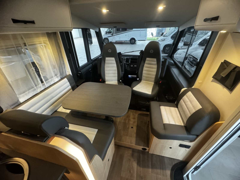 Autocaravana integral Sunlight I68 Adventure de fabricación alemana